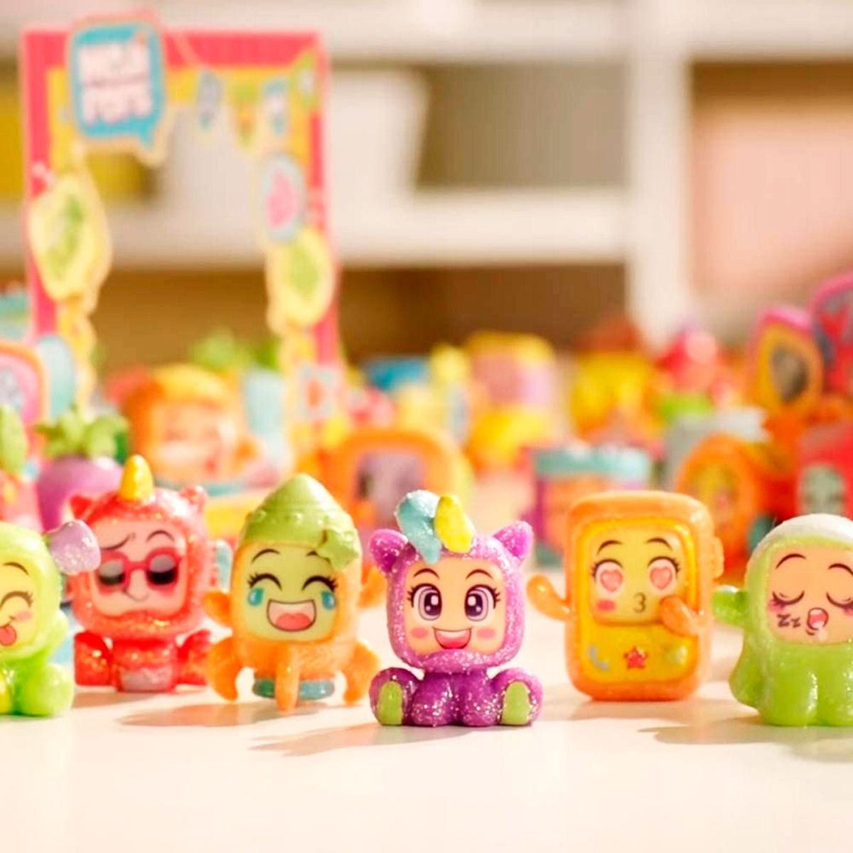 Фігурка-сюрприз Moji Pops S1 Mojipop (PMP1D824IN00) купити в Києві ...